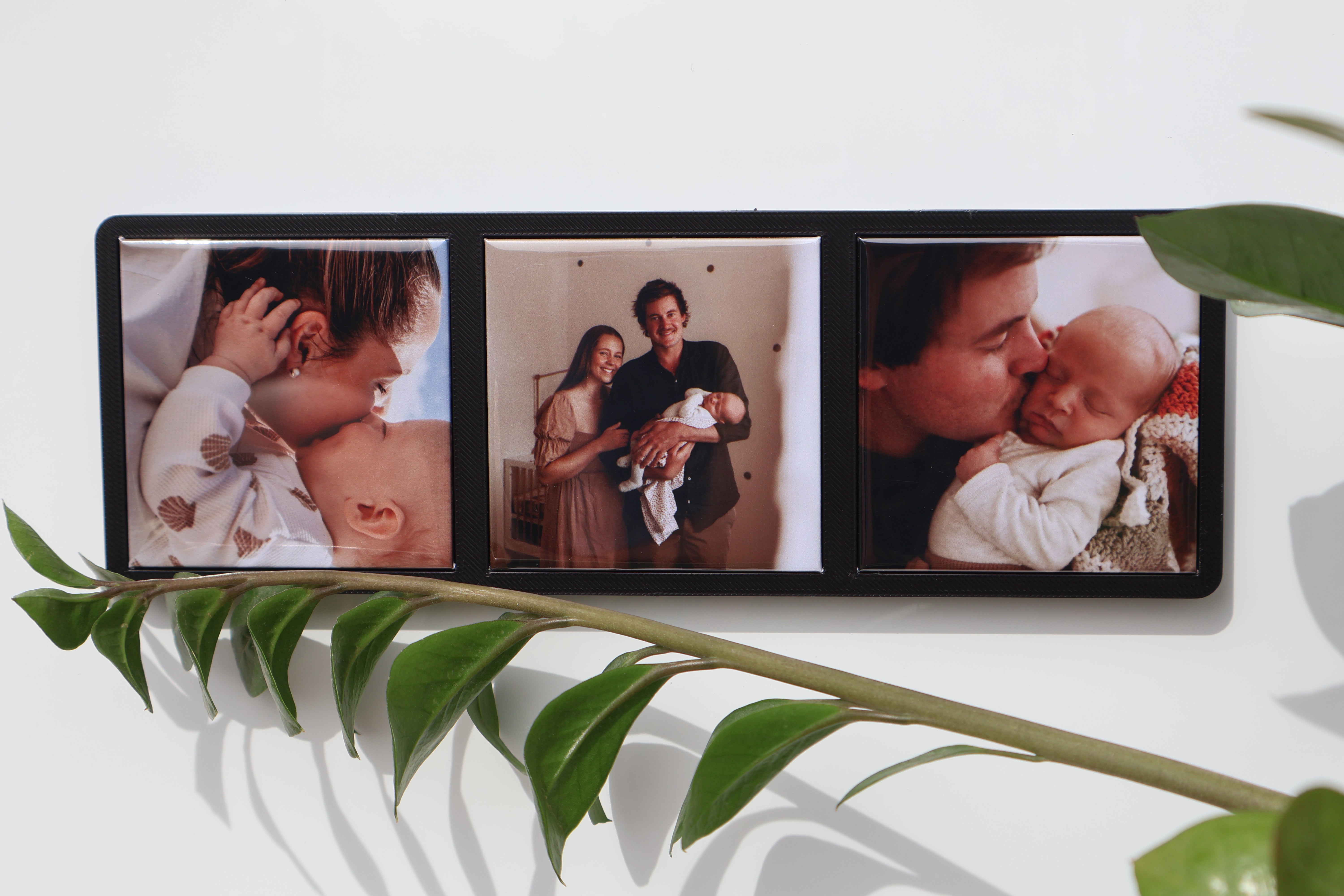Magnets Display Frame 1x3 – EP Magnets & Prints